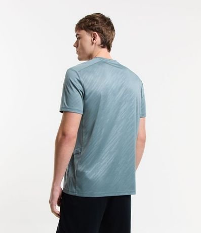 Remera Deportiva Manga Corta con Detalles Reflectantes | Renner