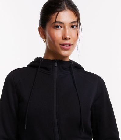 Campera Deportiva con Cuello Alto y Capucha | Renner