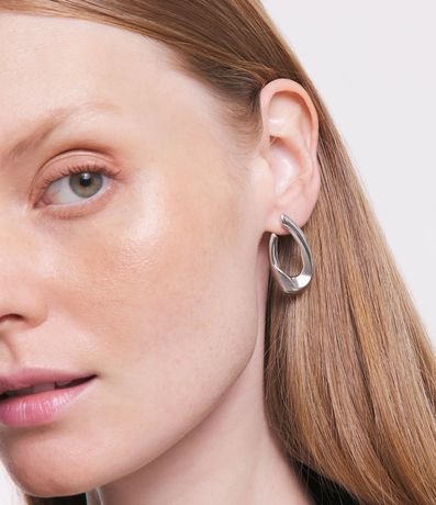 Caravana Aro Oval en Metal Irregular | Renner